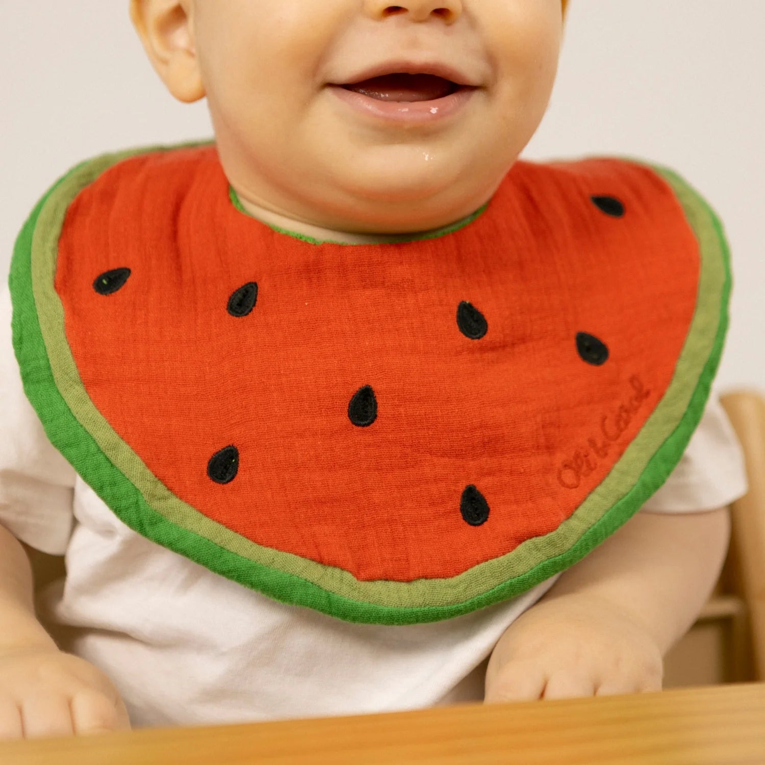 Babete Wally The Watermelon em Algodão Orgânico | Lolla Kids